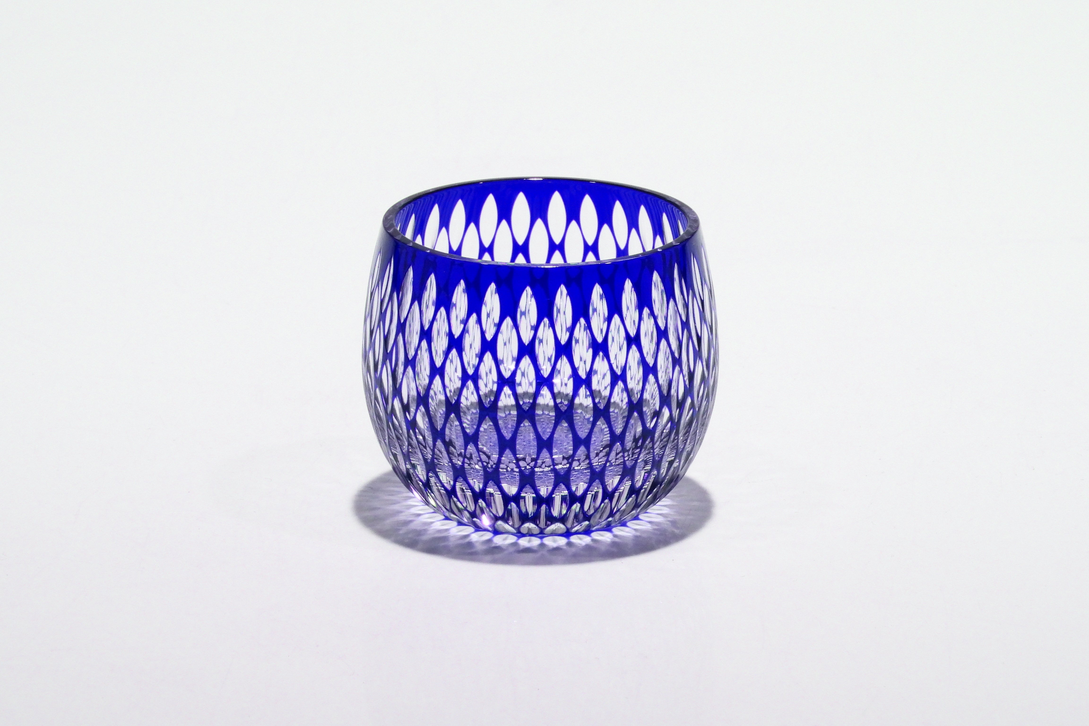 米つなぎ ぐい吞み（瑠璃色） – 華硝ONLINE SHOP